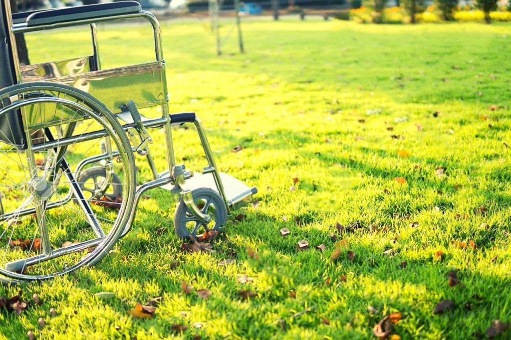 Nice Backyard | Artificial Turf for Wheelchair Users - Nice Backyard