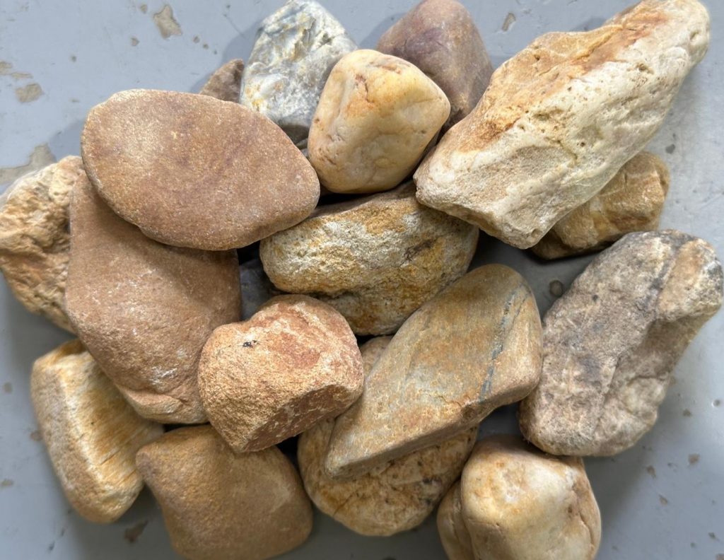 Nice Backyard | Yellow River Pebbles 20-40mm - Nice Backyard